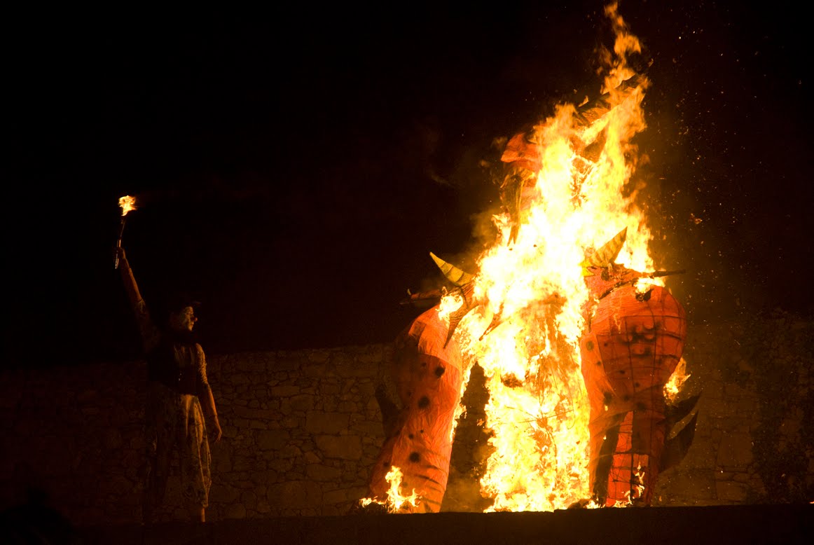 queima do judas 2012