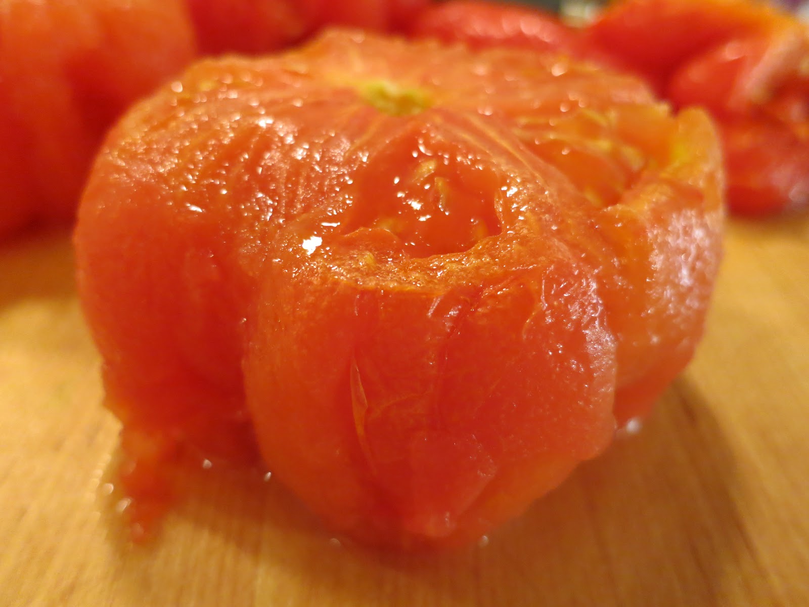 The Veracious Vegan: Roasted Red Bell Pepper and Tomato Sauce