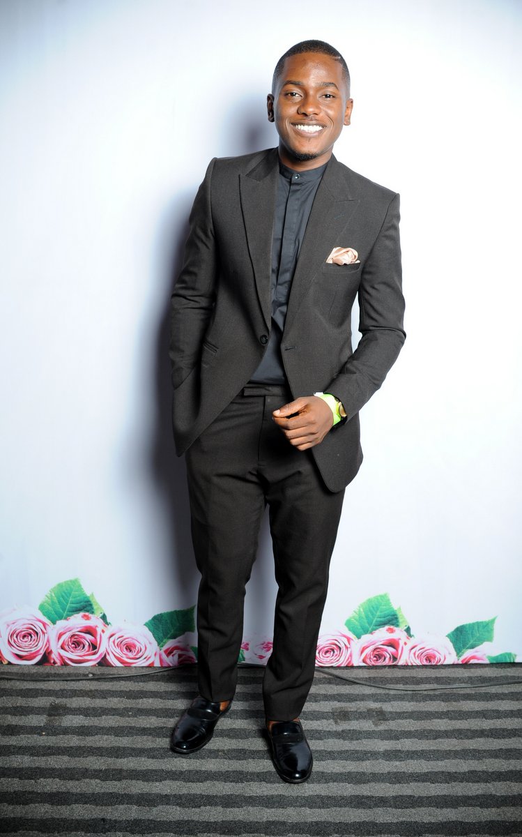 Maestro's Media: OUT AND ABOUT AT THE ISOKEN'S VERY COLOURFUL PREMIERE