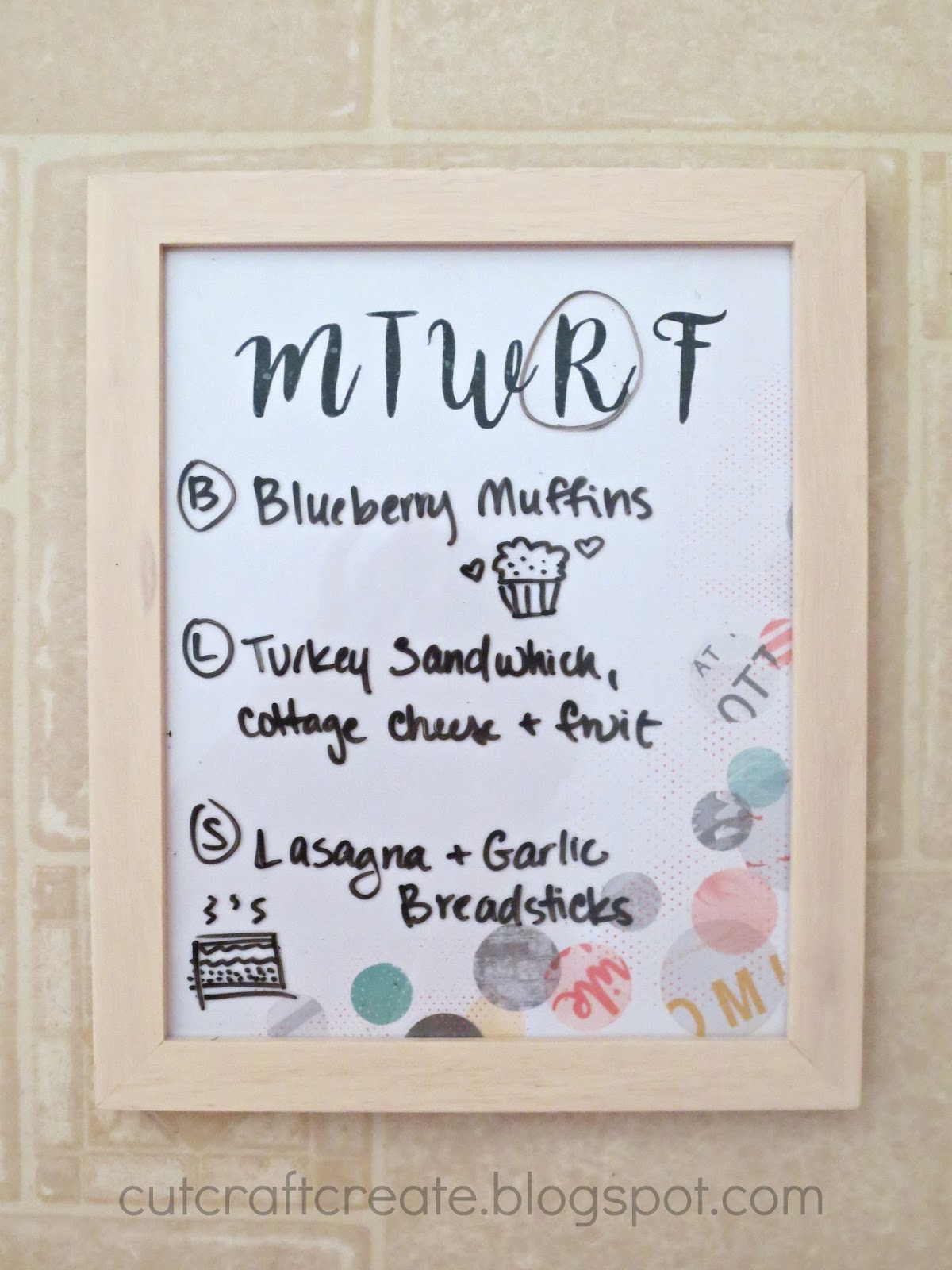 Cut, Craft, Create: DIY Reminder Board {Dry Erase} in minutes!