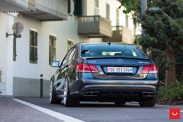 Mercedes-Benz E63S AMG W212 Facelift on Vossen VFS-10 | BENZTUNING