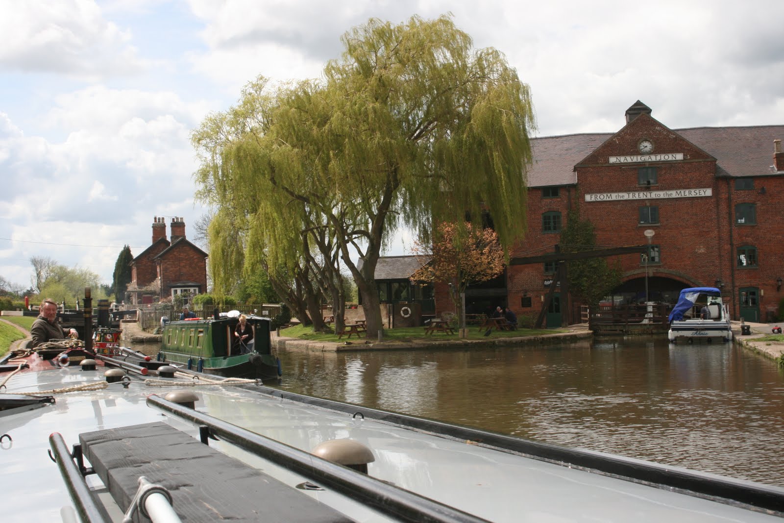 Narrow Boat Albert: Stoke Lock, River Trent
