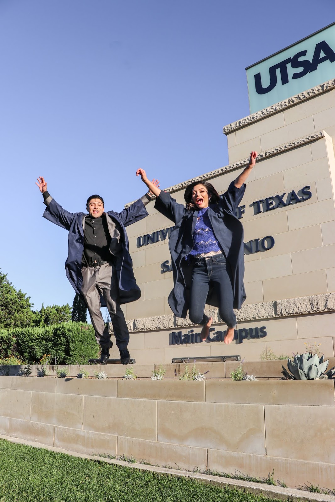 Claire & Rj Graduate UTSA | Jaslyn Andrea ⋒