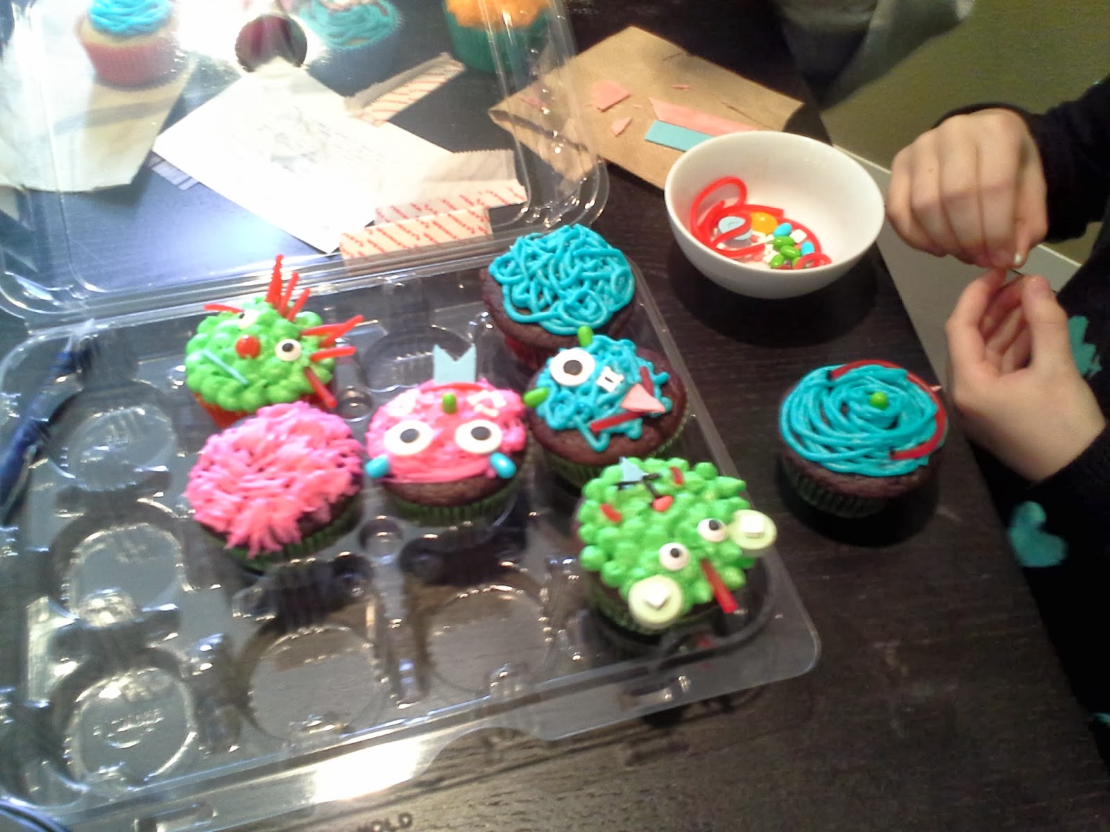 Libby's Cupcakes Etc: Silly Monsters Cupcake Decorating Class