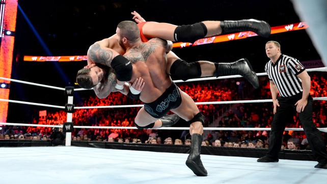 WWE In live!!!!: RANDY ORTON vs WADE BARRETT