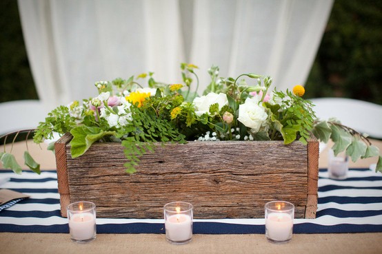 retropolitan: {super} easy primitive planters