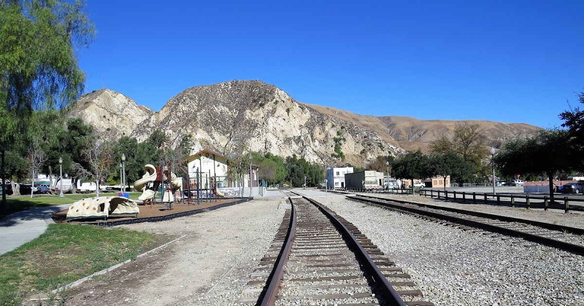 THE VIEW FROM MY CAMERA: RR Tracks Into The Town Of Piru, CA