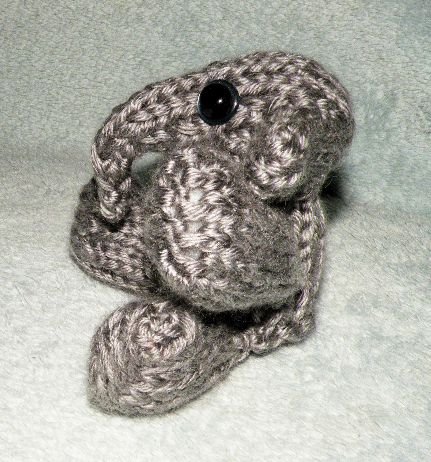 The Loom Muse : Loom Knitting Mini Elephant
