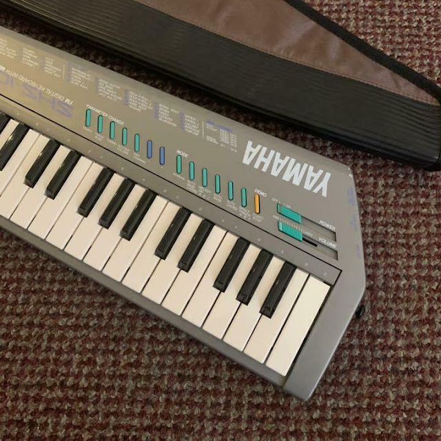 MATRIXSYNTH: Yamaha SHS-10S FM Keytar Synthesizer Midi Keyboard SN ...