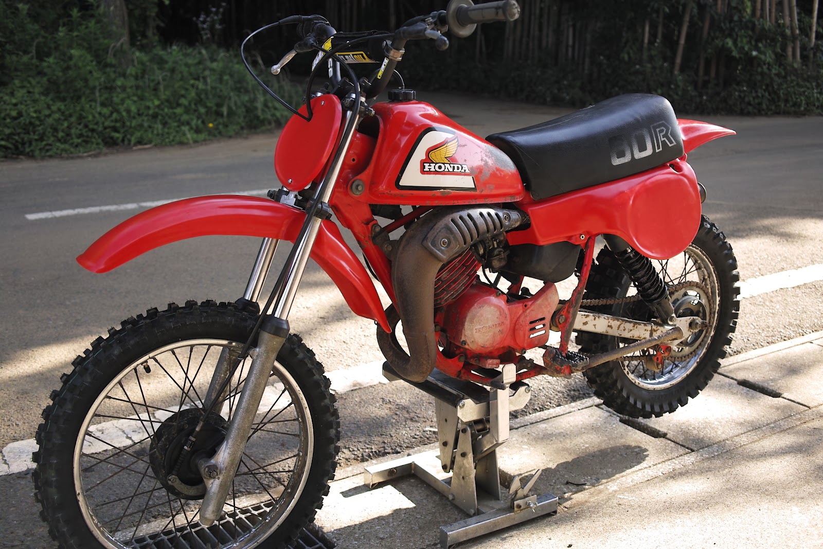 Deluxie: ：*：゜・☆@@1981 cr80 HoNdA@@