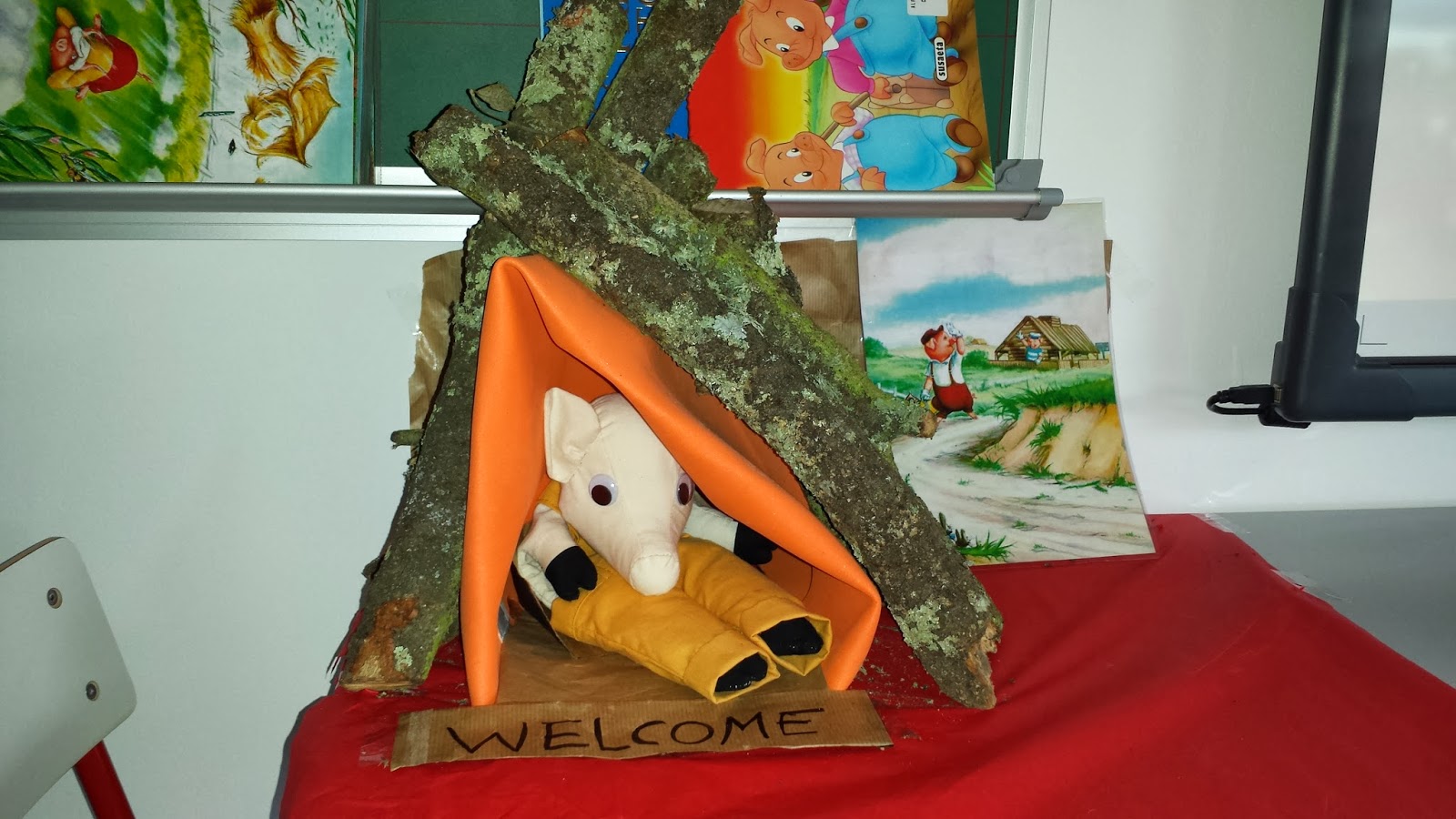 EDUTENIMIENTO : The Three little Pigs