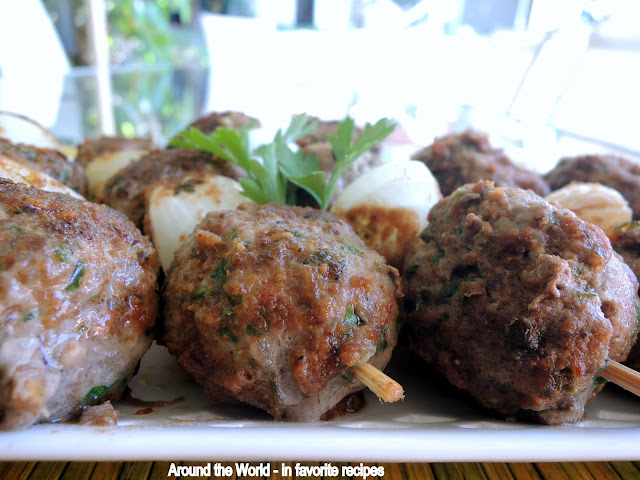 Around the World - in favorite recipes: Kofta Meshwi