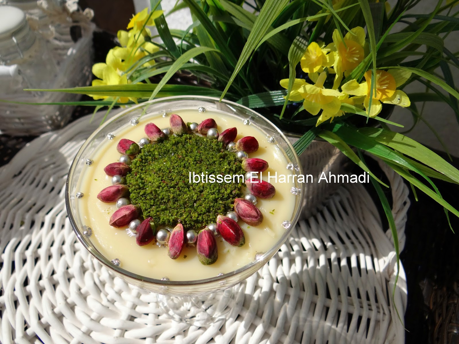 Assida Zgougou «graines de pin d'Alep