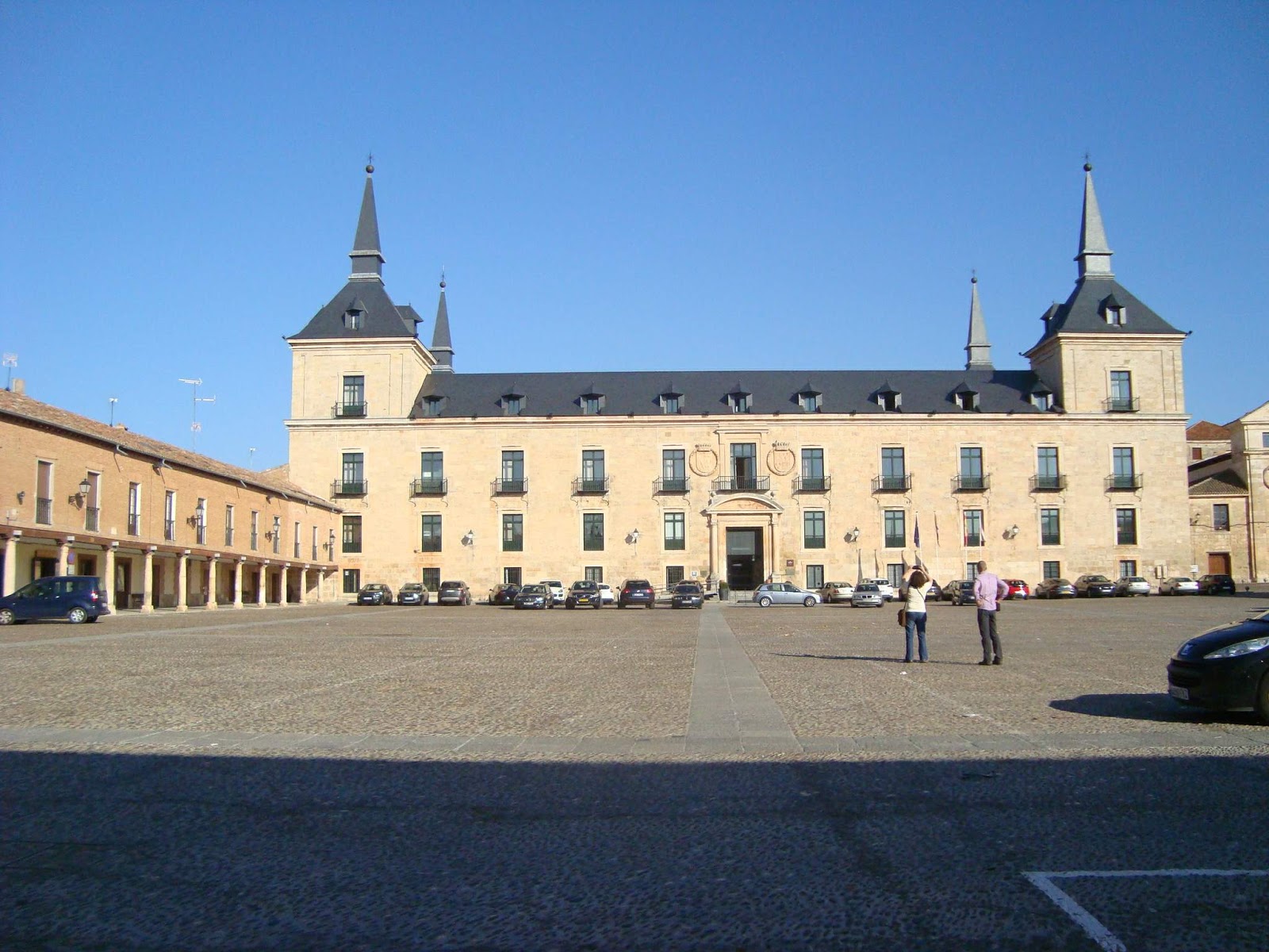 Solo por si te interesa: PARADOR DE LERMA