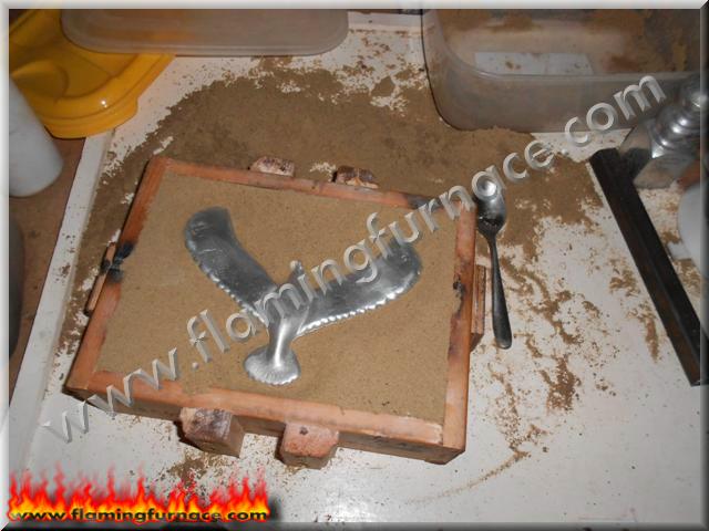 Green casting sand VS oil bonded sand ~ Metal casting projects