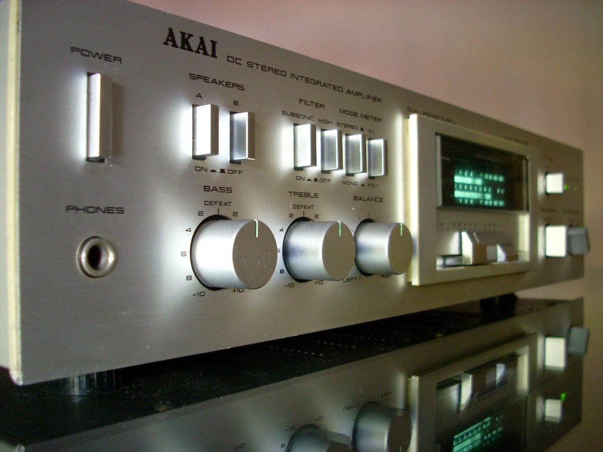 Akai AM-U03 - Integrated Amplifier | AudioBaza