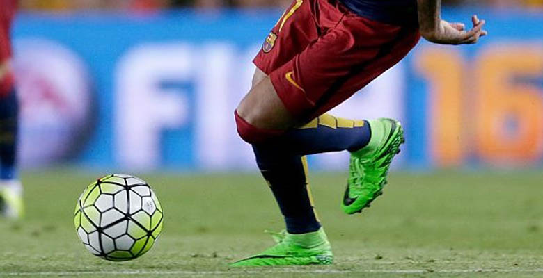 Neymar Debuts Modified Green Nike Hypervenom 2 Boots - Footy Headlines