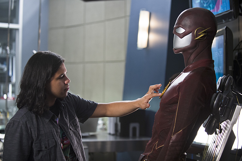 SNEAK PEEK : "The Flash" - More Season Two Footage