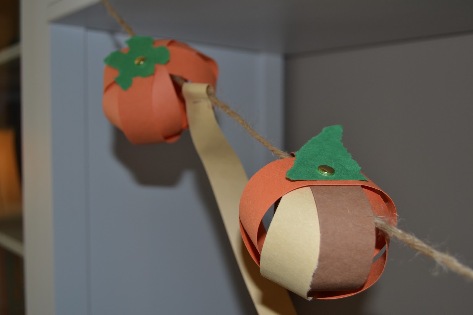 The Sisterhood: Fall Pumpkin Craft - Kid Friendly