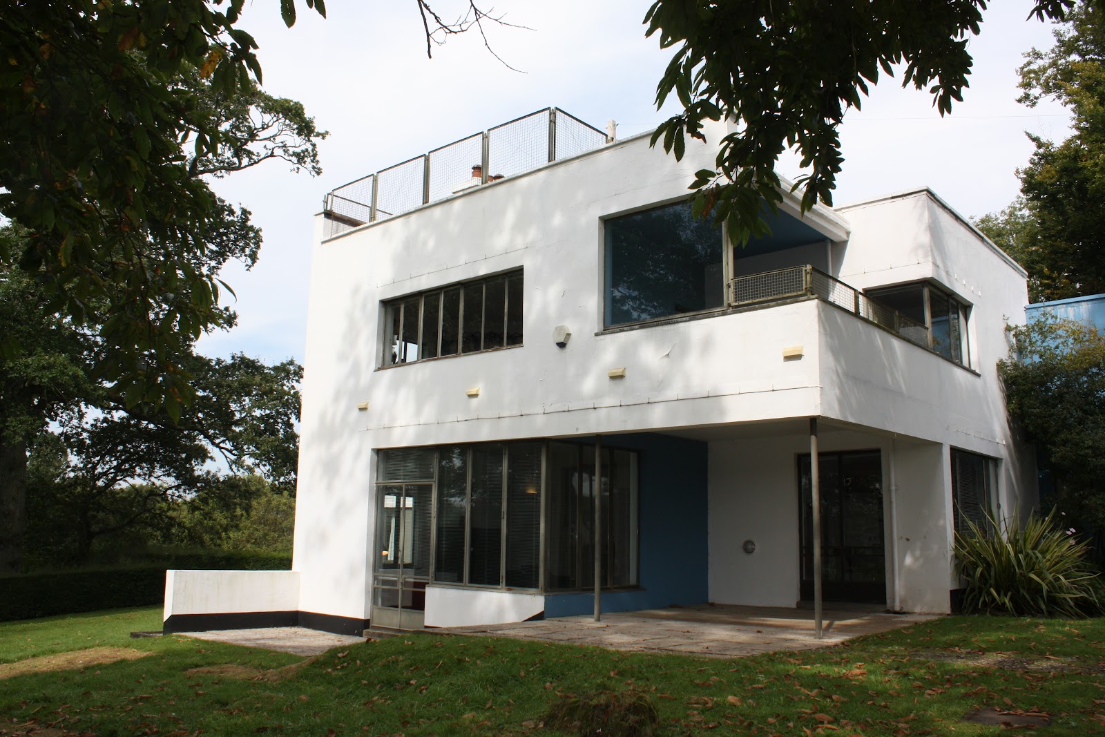 Western Independent: High Cross House, Dartington