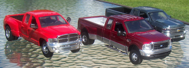 Comparison: New-Ray 1:32 Chevy Silverado 2500HD, Dodge Ram 3500, and ...