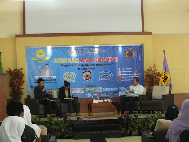 wiralesmana.blogspot.co.id: Logo Universitas Djuanda