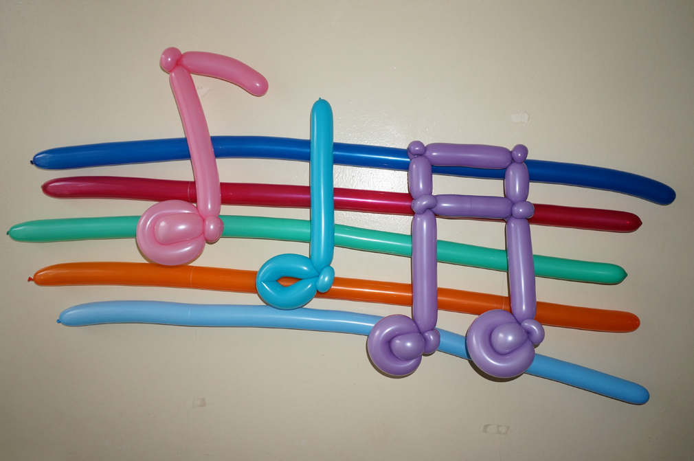 CLASSICAL: Music balloon notes