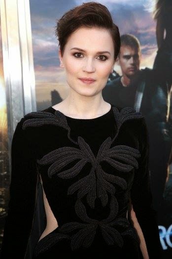 Veronica Roth. - Livros & Tal