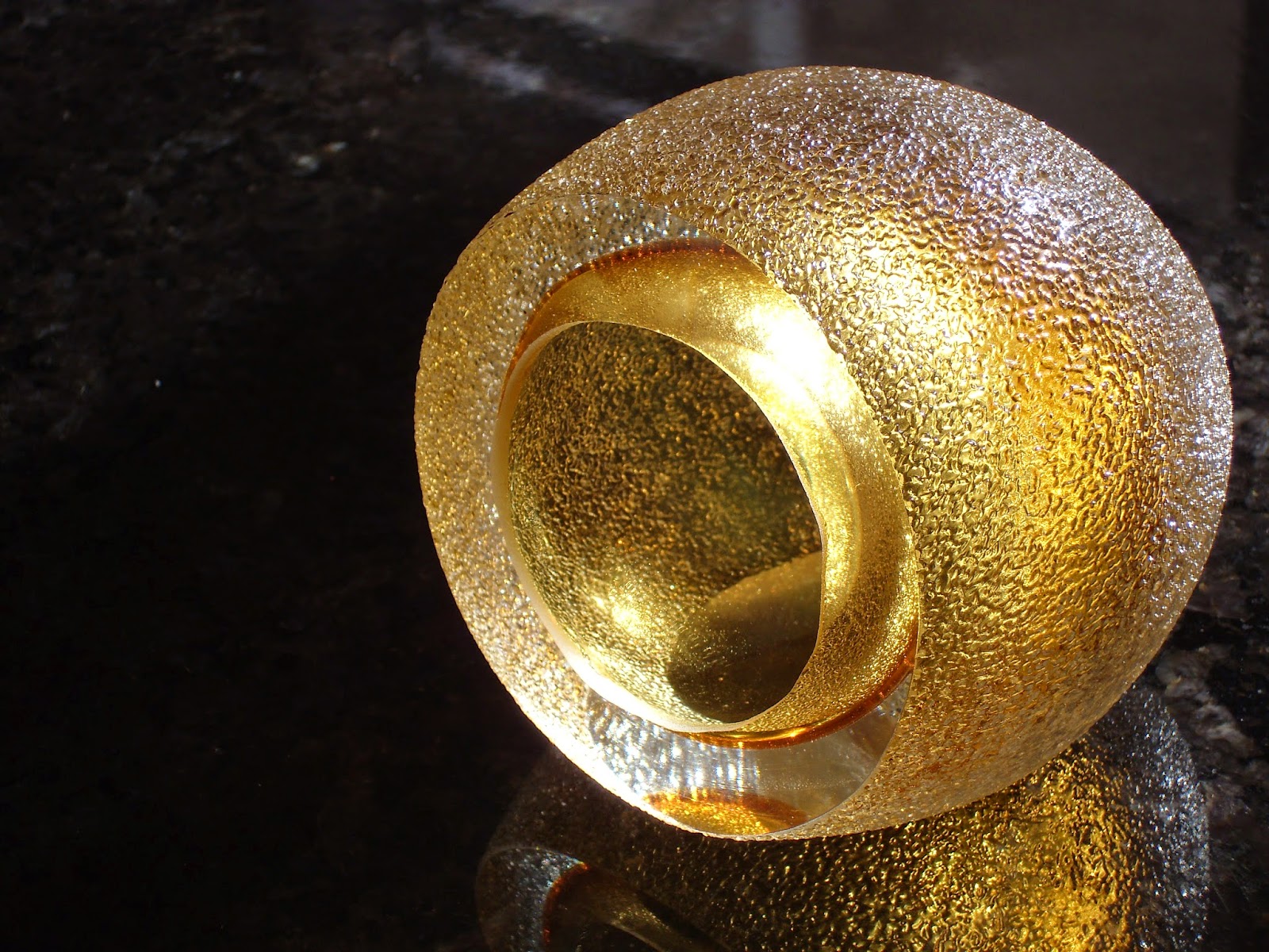 New Zealand Glass: Murray Hill Made Lovely Glass at Inglewood