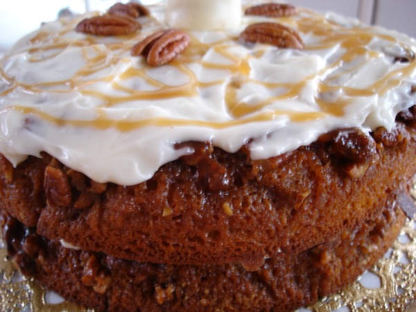 Praline Pumpkin Cake