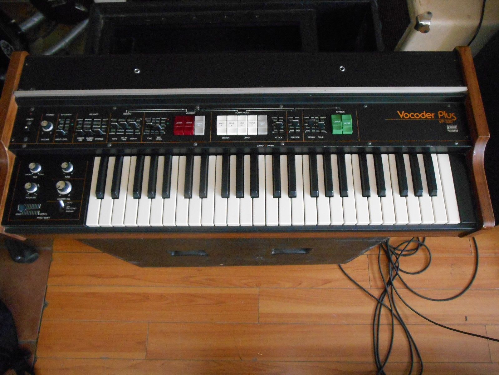 MATRIXSYNTH: ROLAND VOCODER PLUS VP-330 VINTAGE SYNTHESIZER SN 870893