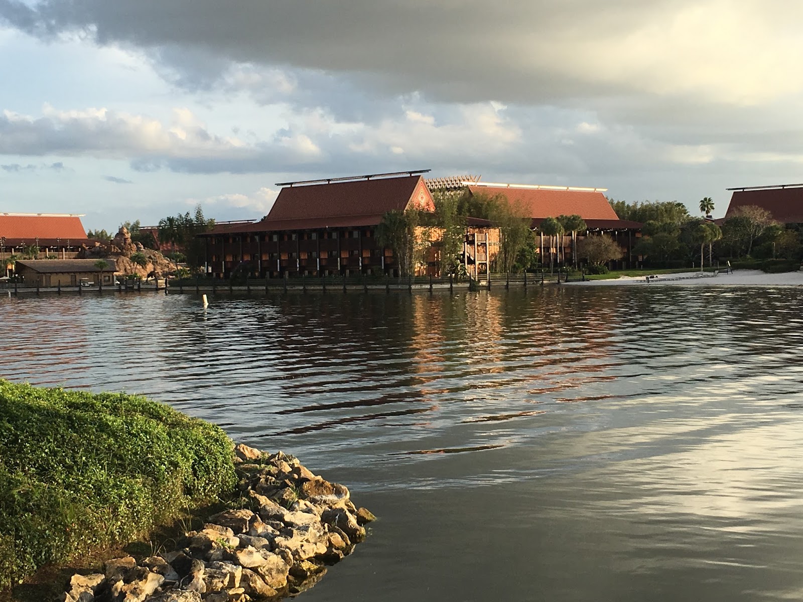 Alexis's Gluten Free Adventures: Disney's Spirit of Aloha Dinner Show ...