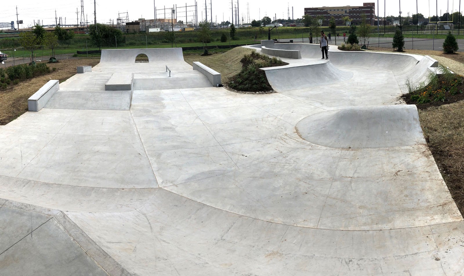 New Jersey Skateparks: New Jersey Skateparks: Elizabeth - Mattano Park