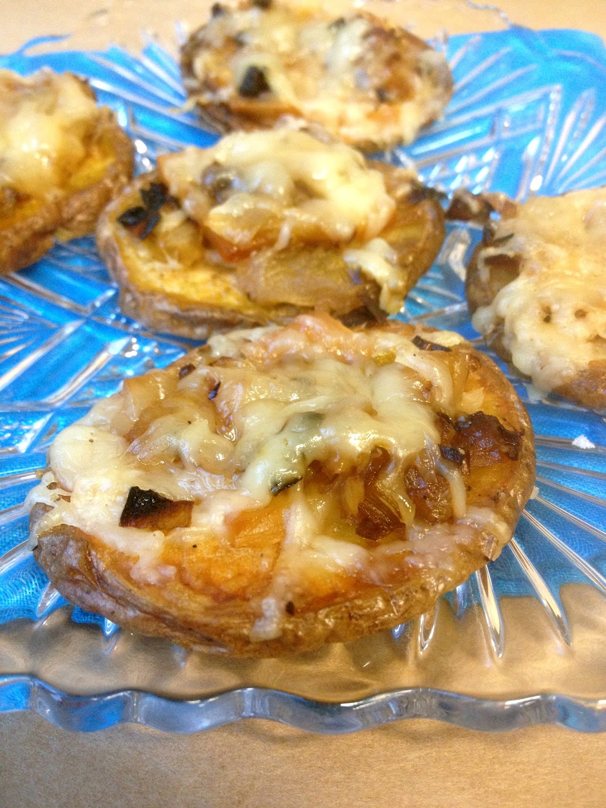 Potato Crisps with Caramelized Leeks and Onions