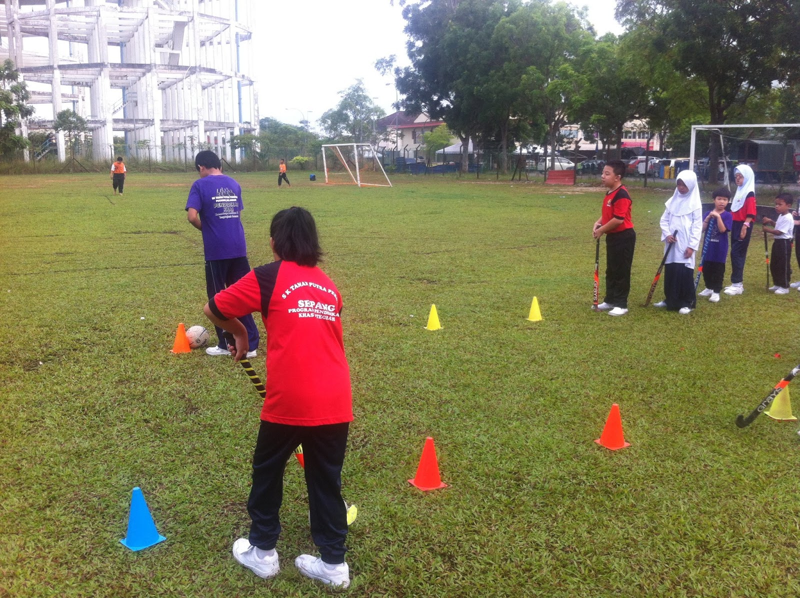 PPKI SK Taman Putra Perdana: AKTIVITI LATIHAN PERMAINAN HOKI