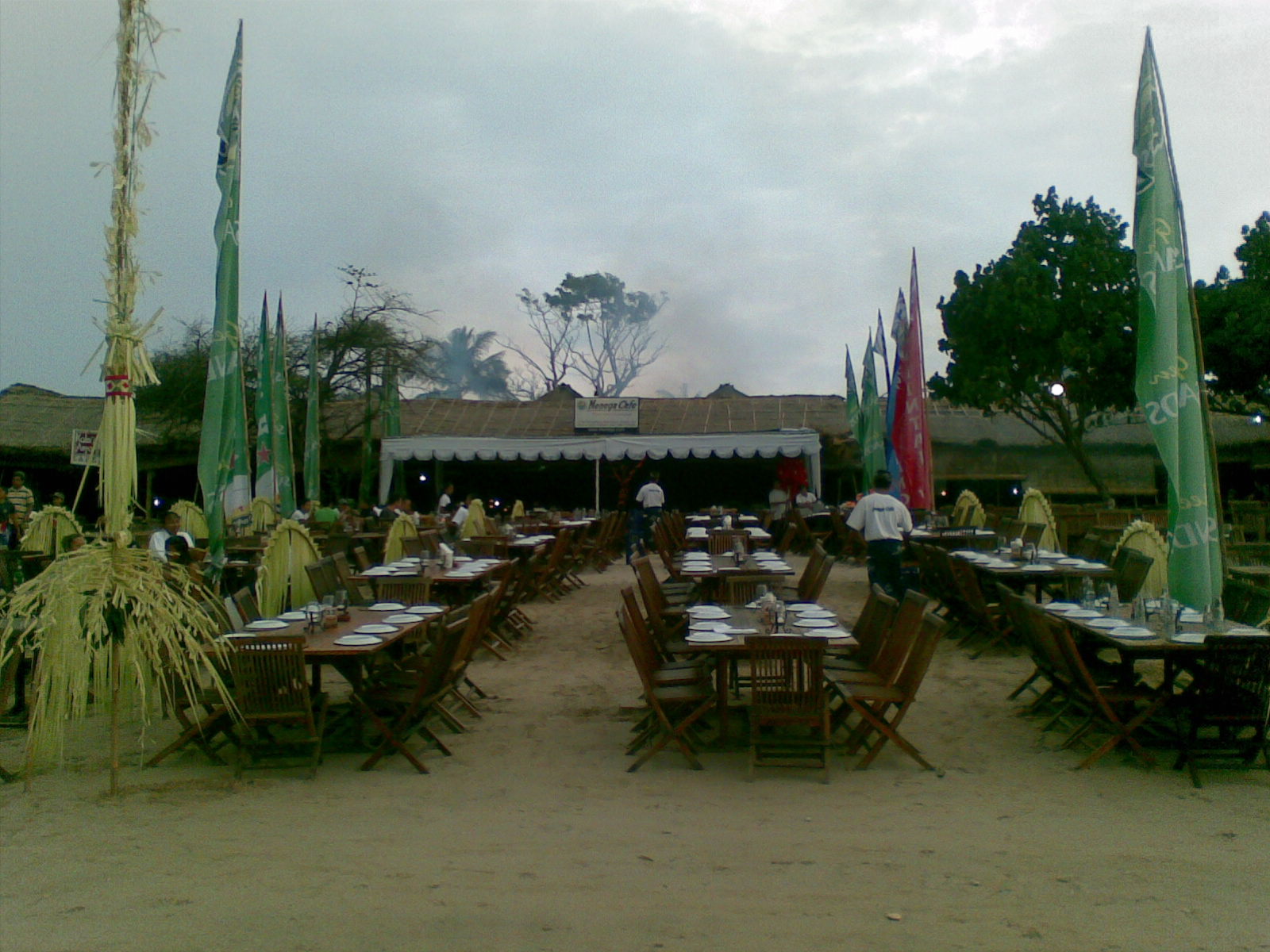 MENEGA CAFE-FRESH GRILLEDS SEAFOOD ON THE BEACH