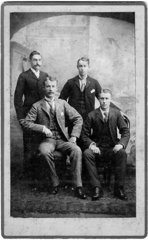 Climbing the Branches of My Family Tree: WONDERFUL WORLD OF PHOTOS ...