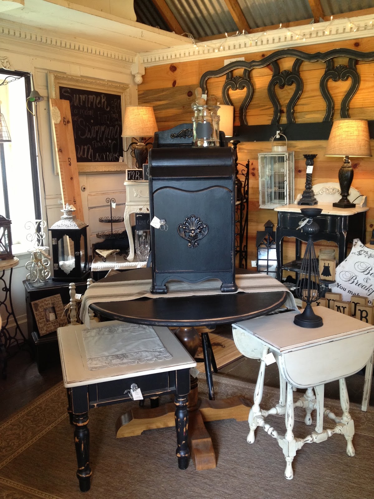 The Shabby Cottage Home: The Cottage...Dressed for Fall