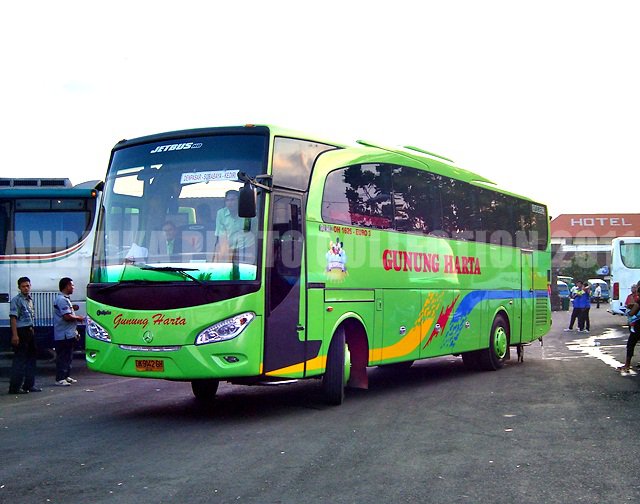 Semua Tentang Bis Malam