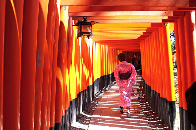 10 REASONS WHY YOU SHOULD VISIT JAPAN RIGHT NOW