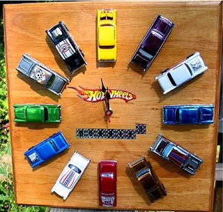 Hot Wheels Racing League: Hot Wheels DIY Clock