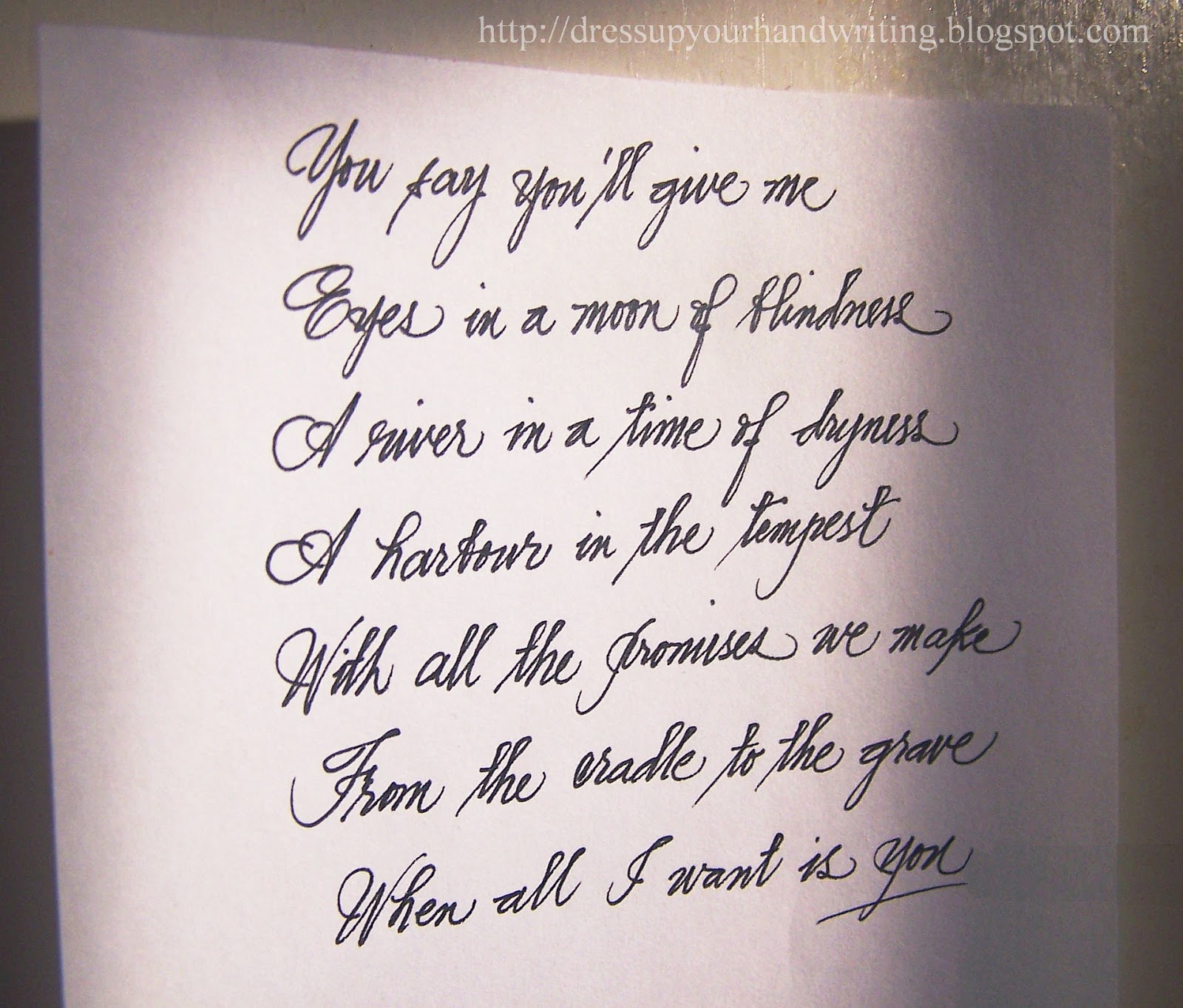 Dress Up Your Handwriting: Singing through Handwriting