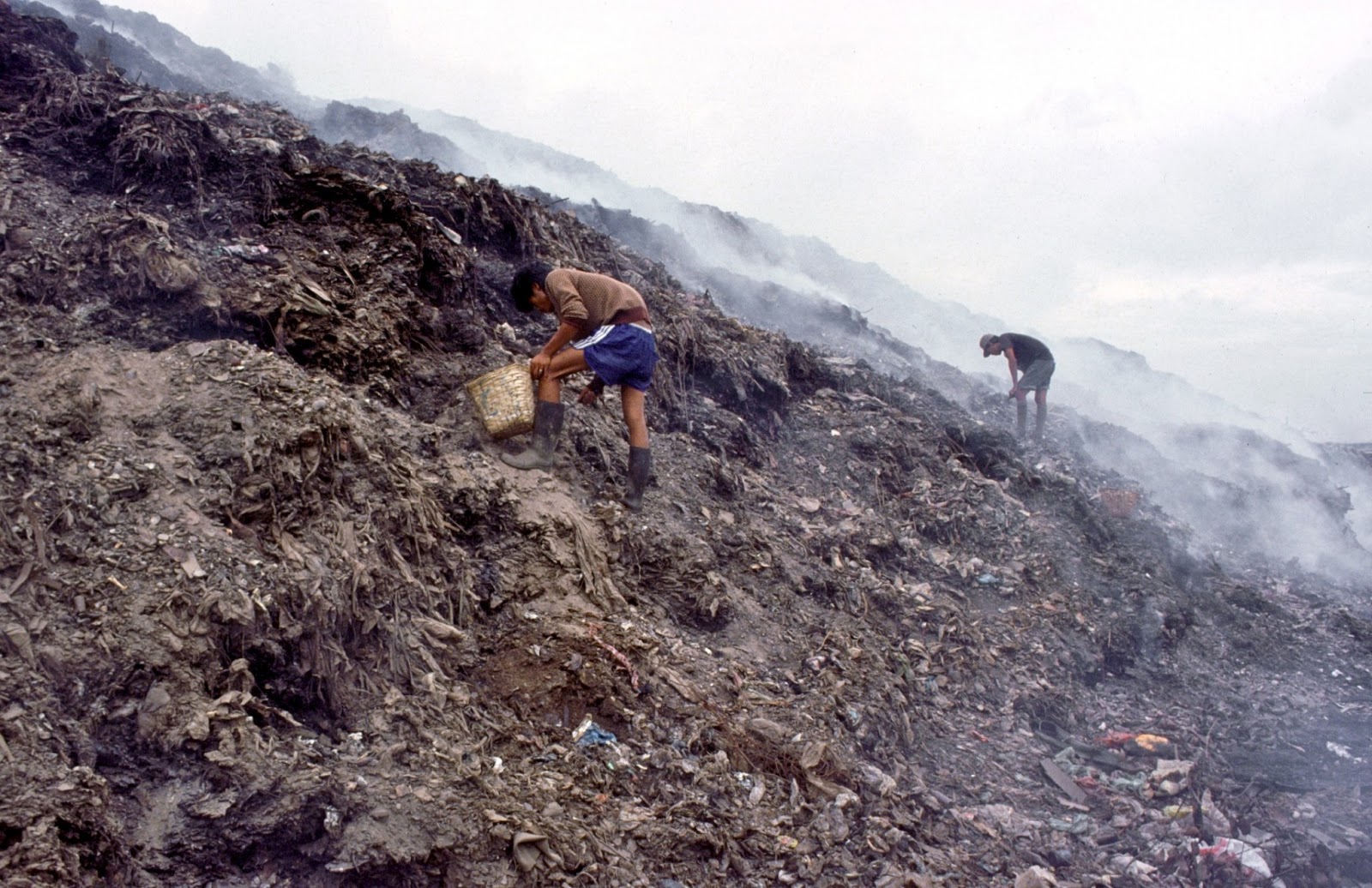 EXPAT AUX PHILIPPINES: TONDO ... LA SMOKEY MOUNTAIN