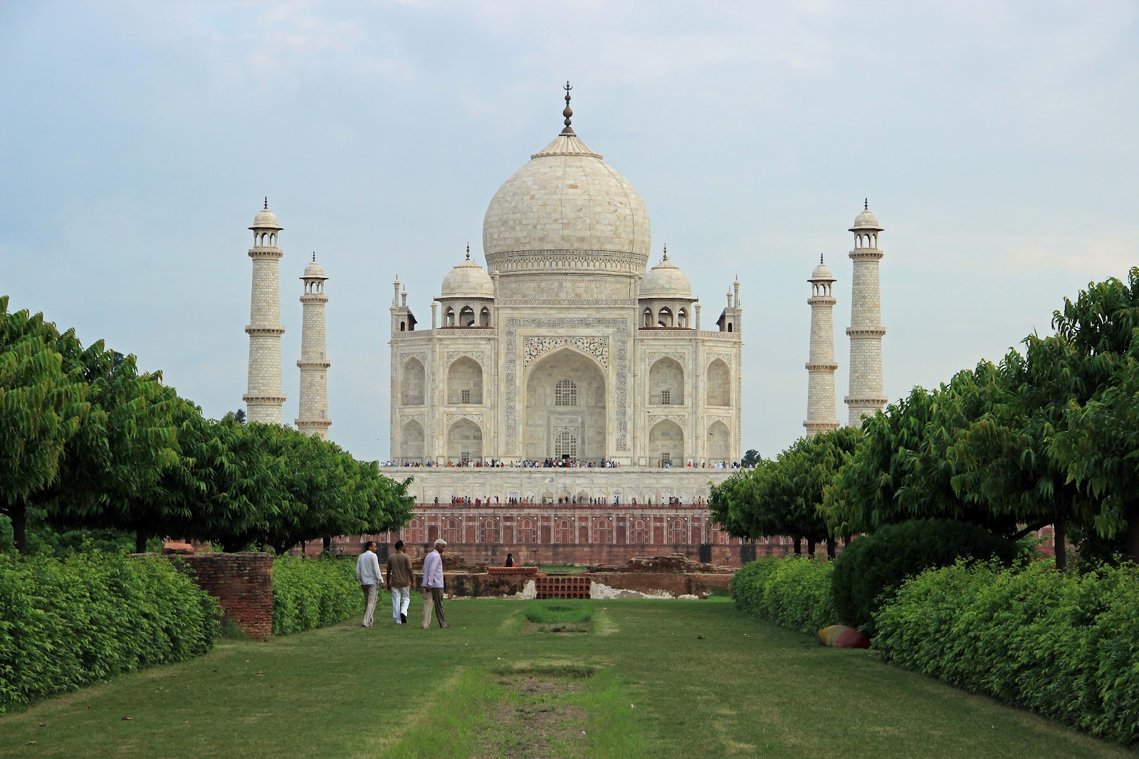 E-Shoe Travel Blog: Views of the Taj Mahal: Sunrise and Sunset