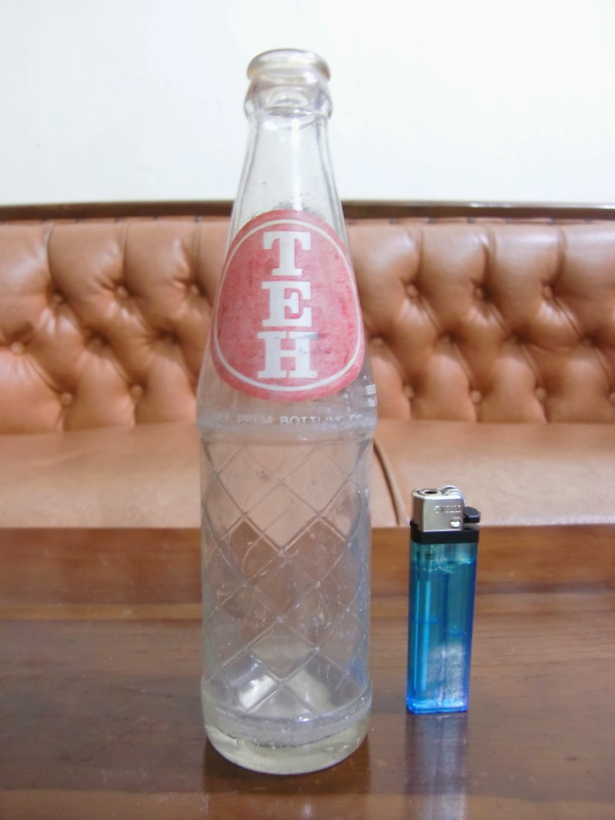 CILEGON ANTIK: Botol Eks Teh Botol Merek Putri Gunung