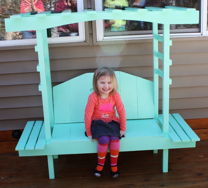 Jaime of All Trades: Little E's Birthday Garden Bench
