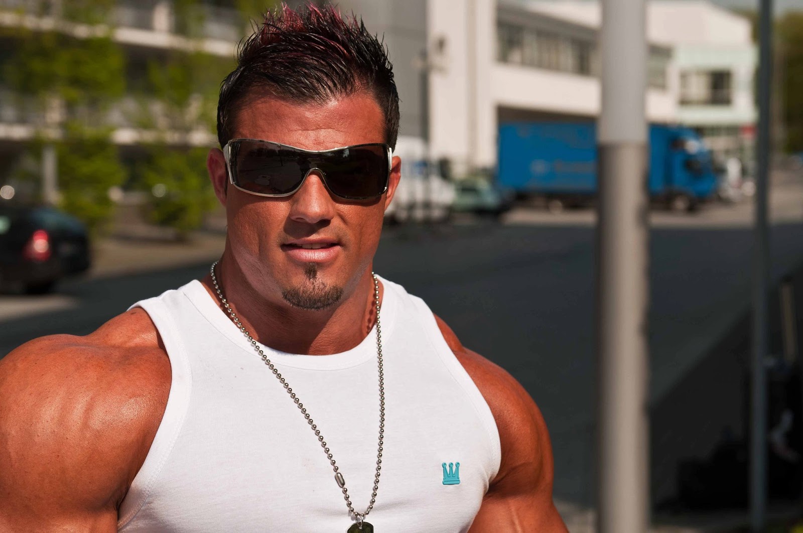 Muscle Lover: Austrian bodybuilder Anton "Tony" Breznik