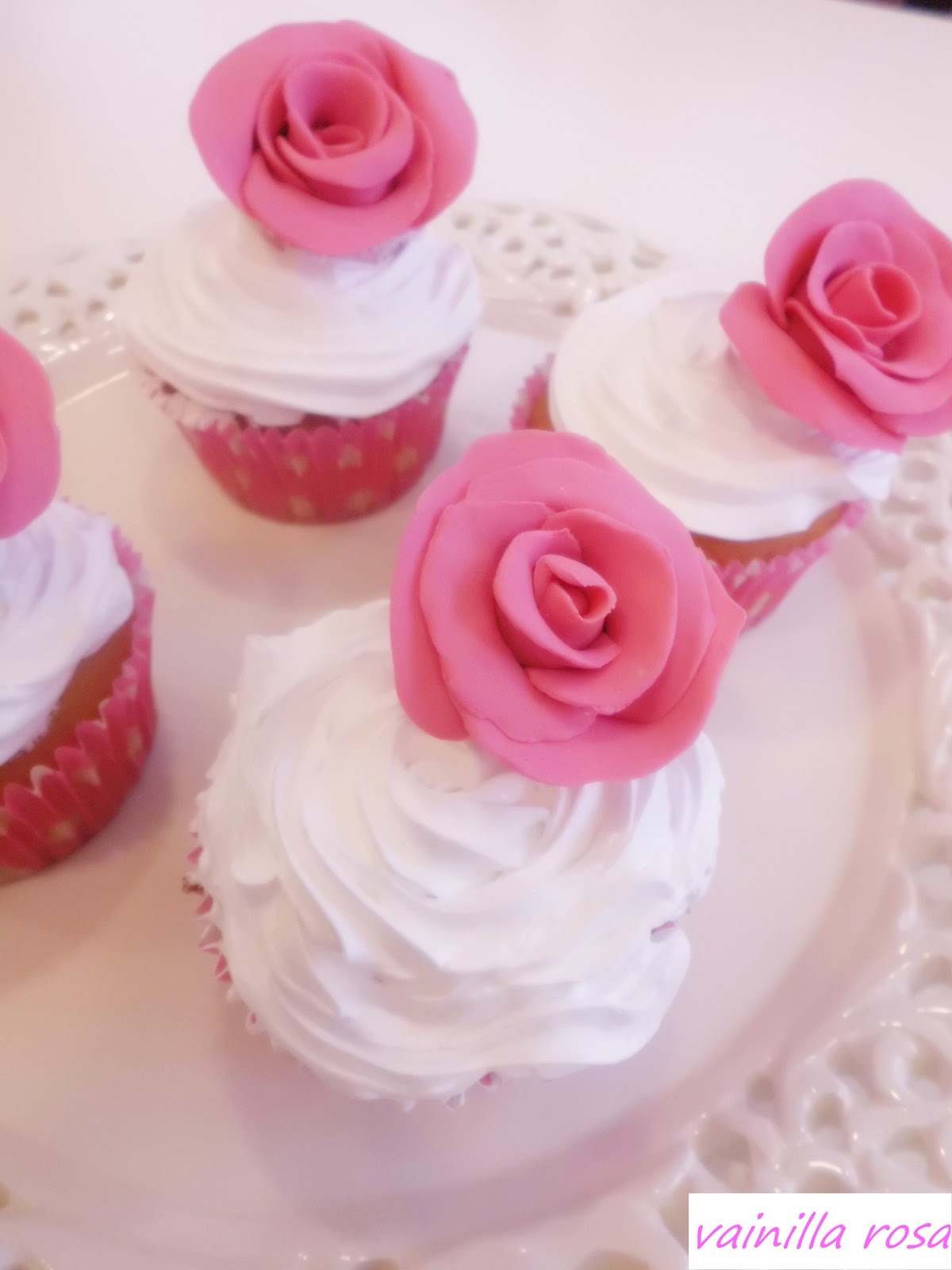 vainilla rosa: Cupcakes con super rosas