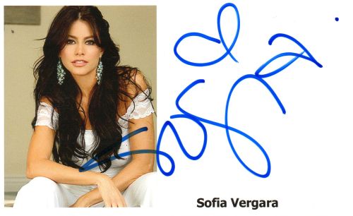 Kiwiautogal's Autographs: Sofia Vergara