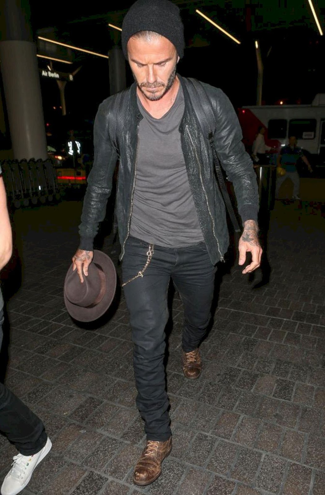 Ide Gaya Berpakaian Celana Jeans Pria Untuk Penmpilan Yang Keren ...